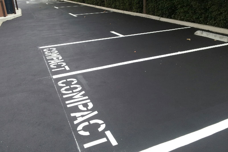 Asphalt Visalia - Lara Asphalt Seal Coating - 559-740-2133